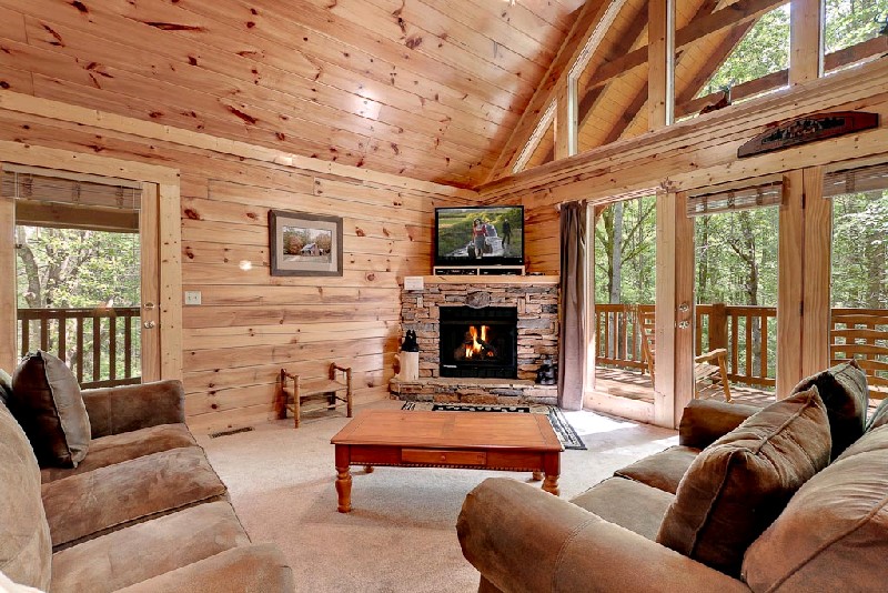 across-the-smokies-3-bedroom-cabin-in-gatlinburg-tn